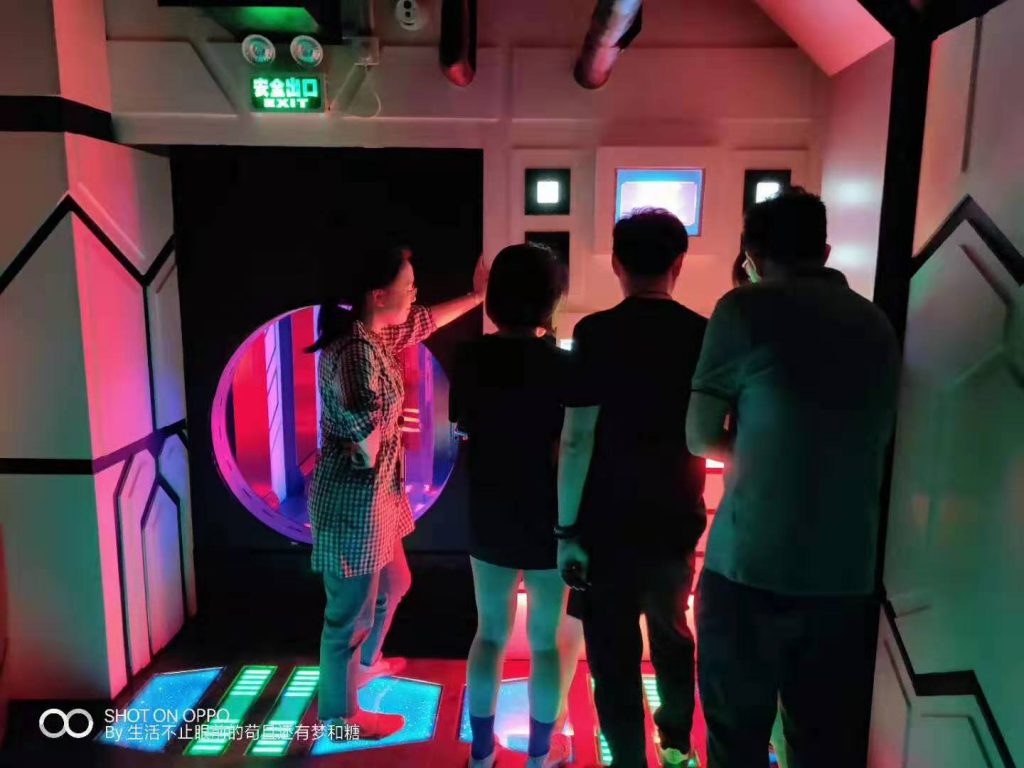 【Company news]Escape room group building activities